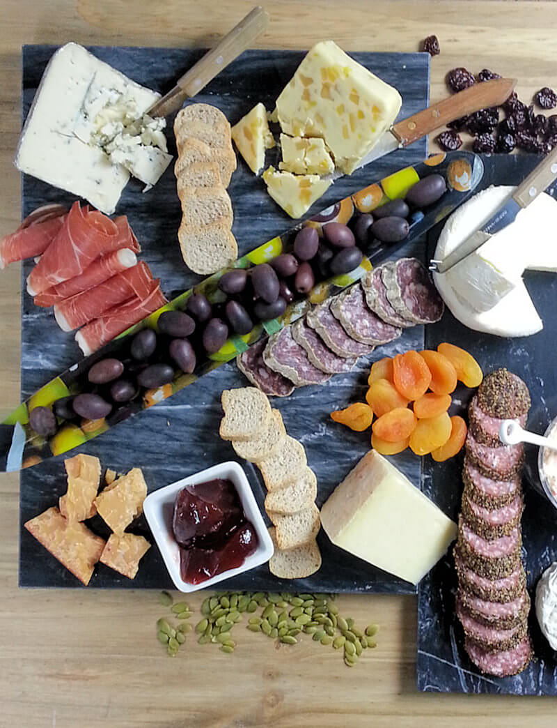 How to Build a Winning Cheese Platter – A Gourmet Food Blog
