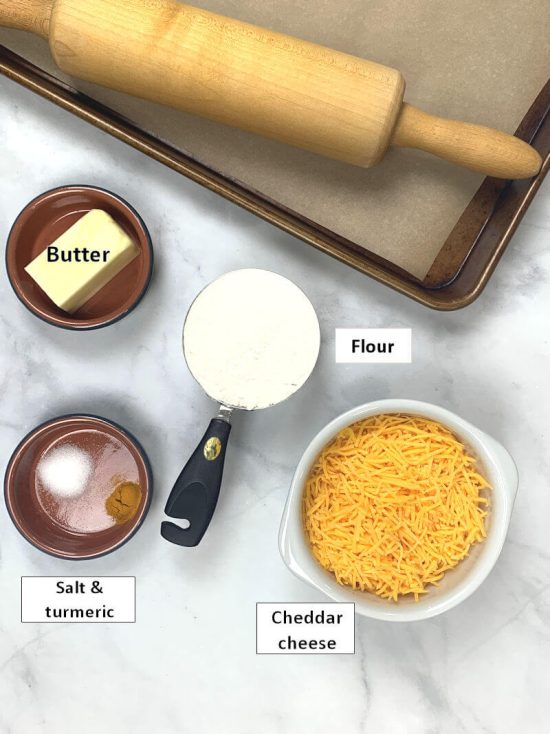 Small Batch Homemade Cheez-its – A Gourmet Food Blog